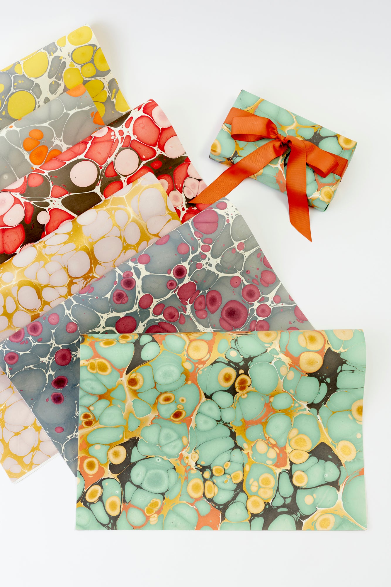 SET OF 6 MARBLED GIFT WRAP