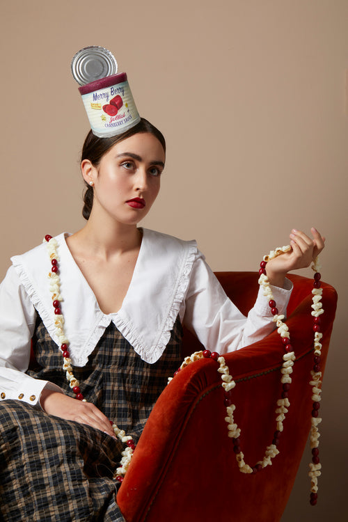 COSTUMES & PARTY HATS